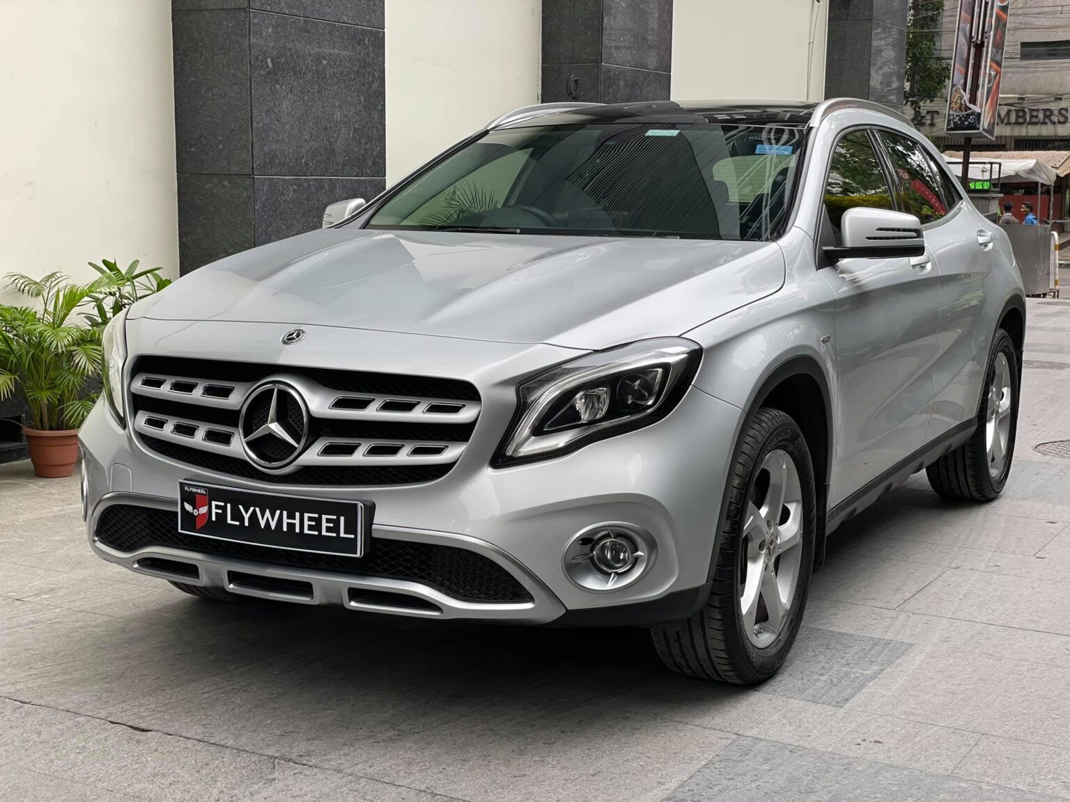 Mercedes-Benz GLA 200 (Edition) - FLYWHEEL
